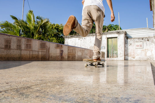 「Patim」の画像 - 35 件の Stock 写真、ベクターおよびビデオ | Adobe Stock