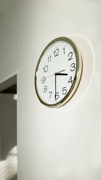 3Am Images – Browse 44 Stock Photos, Vectors, and Video | Adobe Stock