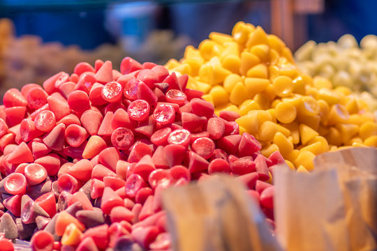 Cuberdons-Bilder: Stock-Fotos & -Videos. | Adobe Stock