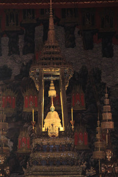 Imágenes de Boudah: descubre bancos de fotos, ilustraciones, vectores y ...