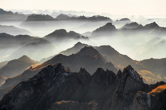 Reto photos, images, assets | Adobe Stock