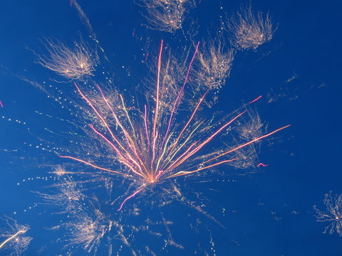 Fireworks Blue Sky Images – Browse 98,604 Stock Photos, Vectors, and ...
