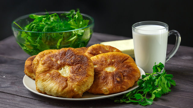 「Belyash」の画像 - 1,115 件の Stock 写真、ベクターおよびビデオ | Adobe Stock