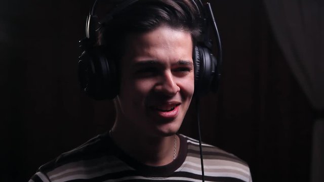 Burp Bilder – Durchsuchen 6,174 Archivfotos, Vektorgrafiken und Videos ...