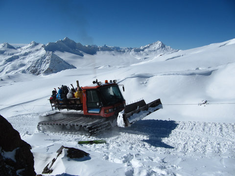 「Ratrak」の写真素材 | 1,464件の無料イラスト画像 | Adobe Stock