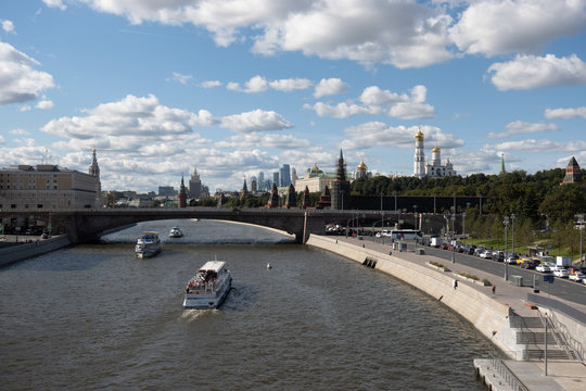 รูปภาพMoskwa – เลือกดูภาพถ่ายสต็อก เวกเตอร์ และวิดีโอ338 | Adobe Stock