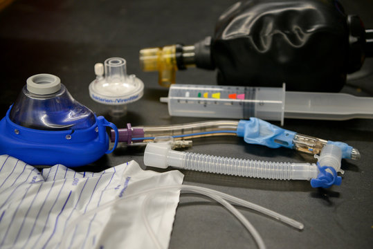 Atemstillstand bilder – Bläddra bland 92 stockfoton, vektorer och ...