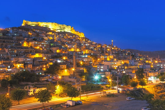 รูปภาพMardin – เลือกดูภาพถ่ายสต็อก เวกเตอร์ และวิดีโอ5,278 | Adobe Stock