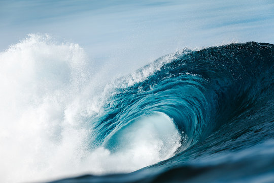 2,818,137 BEST Ocean Wave IMAGES, STOCK PHOTOS & VECTORS | Adobe Stock