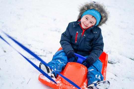 รูปภาพSchlitte – เลือกดูภาพถ่ายสต็อก เวกเตอร์ และวิดีโอ63 | Adobe Stock
