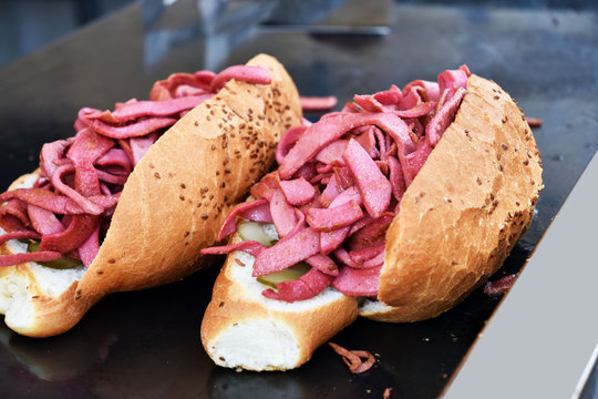 รูปภาพKumru – เลือกดูภาพถ่ายสต็อก เวกเตอร์ และวิดีโอ162 | Adobe Stock