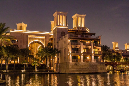 Madinat 이미지 – 찾아보기 1,788 스톡 사진, 벡터 및 비디오 | Adobe Stock