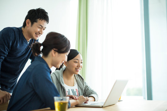 171,582 BEST Tot IMAGES, STOCK PHOTOS & VECTORS | Adobe Stock