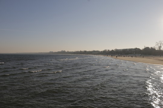 Sunnily bilder – Bläddra bland 11,769 stockfoton, vektorer och videor ...