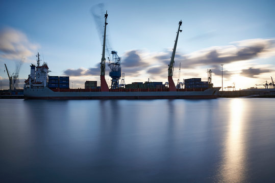 Kade-Bilder: Stock-Fotos & -Videos. | Adobe Stock