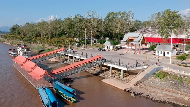 「Ruak」の画像 - 370 件の Stock 写真、ベクターおよびビデオ | Adobe Stock