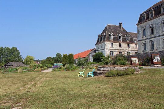 Neuville Images – Parcourir 683 le catalogue de photos, vecteurs et ...