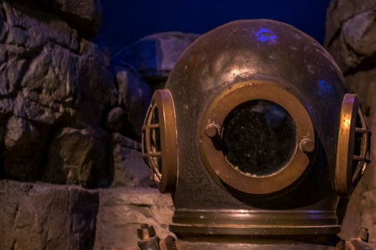 Scafandro Images – Browse 24 Stock Photos, Vectors, and Video | Adobe Stock