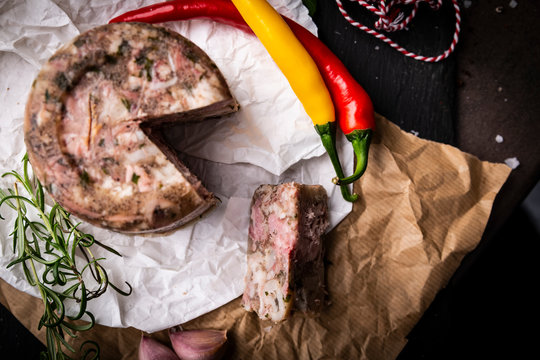 「Galert」の写真素材 | 8件の無料イラスト画像 | Adobe Stock