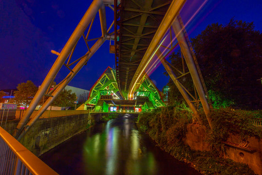 Kluse Bilder – Durchsuchen 455 Archivfotos, Vektorgrafiken und Videos ...