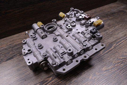 รูปภาพ"Automatic Transmission Valve Body" – เลือกดูภาพถ่ายสต็อก ...