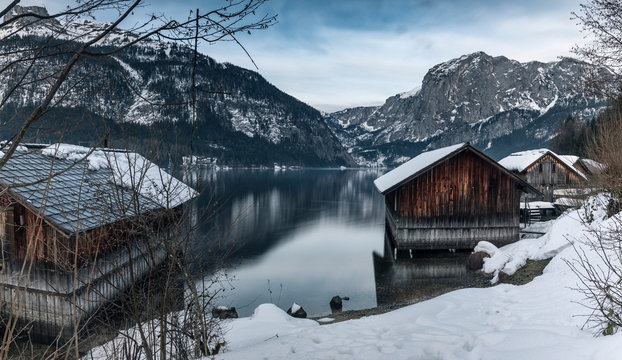 Kitschig bilder – Bläddra bland 2,771 stockfoton, vektorer och videor ...