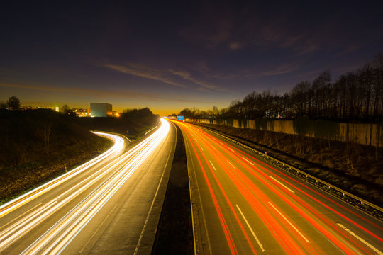 Autobahnauffahrt bilder – Bläddra bland 259 stockfoton, vektorer och ...
