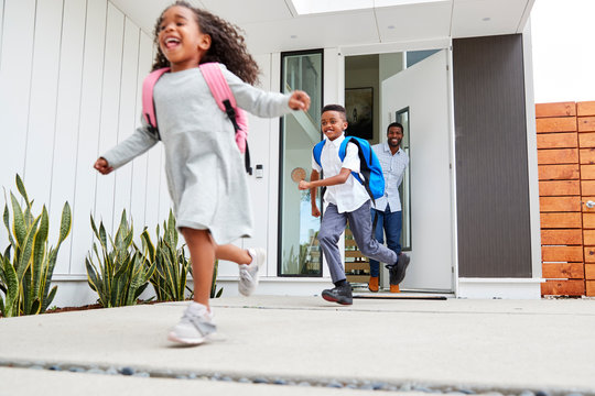 Running Out The Door Images – Browse 1,309 Stock Photos, Vectors, and ...