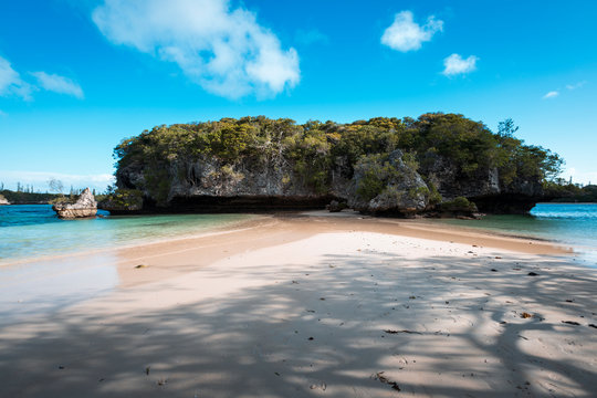 Kanaky - Images et vidéos libres de droits | Adobe Stock