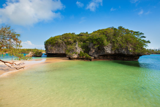 Kanaky - Images et vidéos libres de droits | Adobe Stock