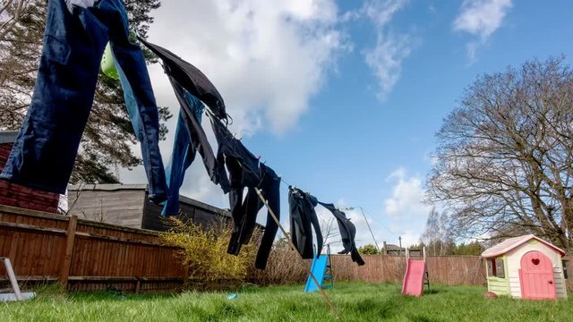 "Washing Line" 影像 – 瀏覽 2,805 個素材庫相片、向量圖和影片 | Adobe Stock