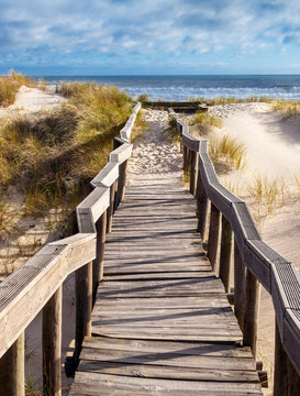 Strandweg bilder – Bläddra bland 1,154 stockfoton, vektorer och videor ...