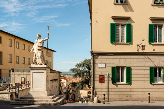 「Tuskani」の画像 - 602 件の Stock 写真、ベクターおよびビデオ | Adobe Stock