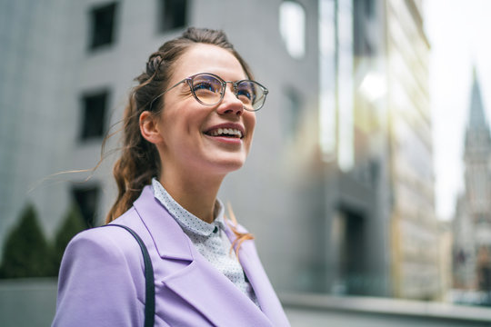 รูปภาพSpactacles – เลือกดูภาพถ่ายสต็อก เวกเตอร์ และวิดีโอ78 | Adobe Stock