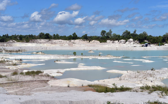 Kaolinite Images – Browse 1,888 Stock Photos, Vectors, and Video ...