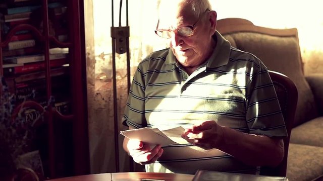 Reminiscing Images – Browse 1,593 Stock Photos, Vectors, and Video ...