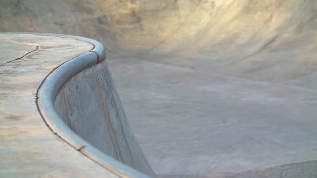 "Half Pipe" - Images et vidéos libres de droits | Adobe Stock