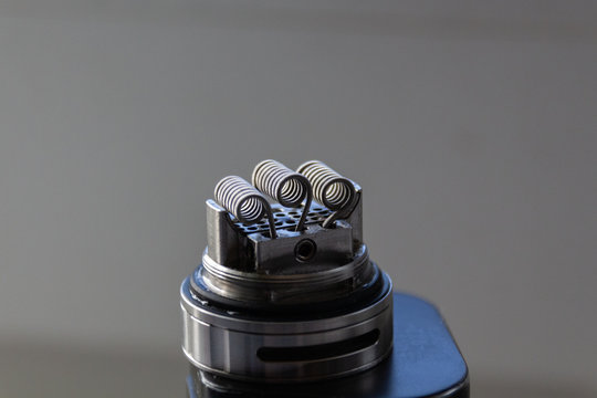 「Rebuildable」の画像 - 1,163 件の Stock 写真、ベクターおよびビデオ | Adobe Stock