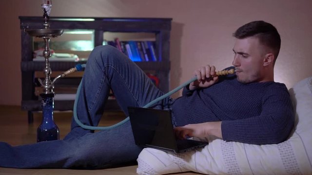 "Smoking Hookah" Images – Browse 350 Stock Photos, Vectors, and Video ...