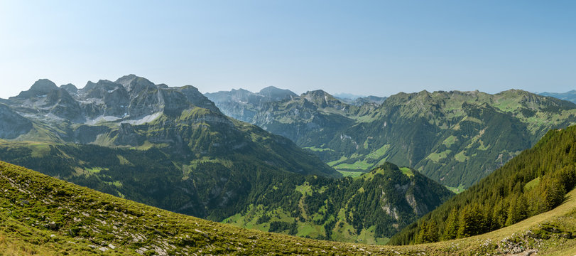 รูปภาพ"Grosser – เลือกดูภาพถ่ายสต็อก เวกเตอร์ และวิดีโอ6,886 | Adobe Stock