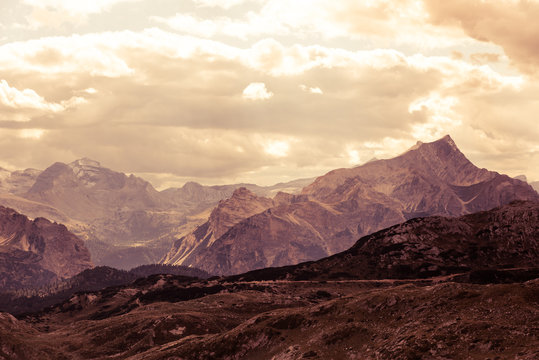 รูปภาพFerata – เลือกดูภาพถ่ายสต็อก เวกเตอร์ และวิดีโอ182 | Adobe Stock