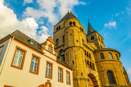 Domfreihof Images – Browse 51 Stock Photos, Vectors, and Video | Adobe ...