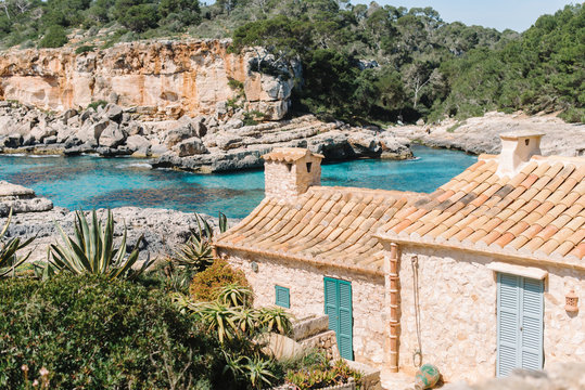 รูปภาพAlmunia – เลือกดูภาพถ่ายสต็อก เวกเตอร์ และวิดีโอ328 | Adobe Stock