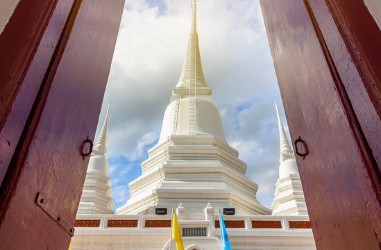 「Khema」の写真素材 | 7件の無料イラスト画像 | Adobe Stock