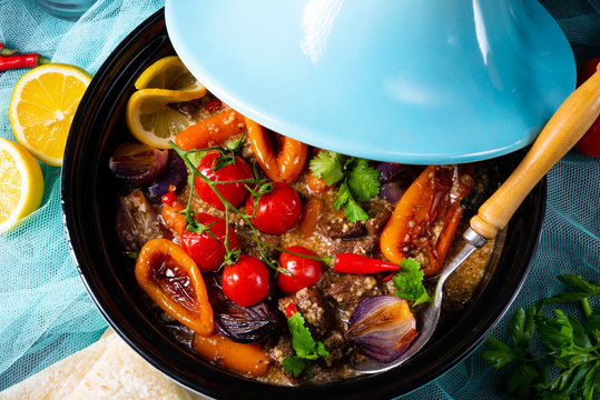 รูปภาพ"Topf – เลือกดูภาพถ่ายสต็อก เวกเตอร์ และวิดีโอ42,928 | Adobe Stock