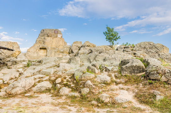 Tatul Bilder – Durchsuchen 155 Archivfotos, Vektorgrafiken und Videos ...