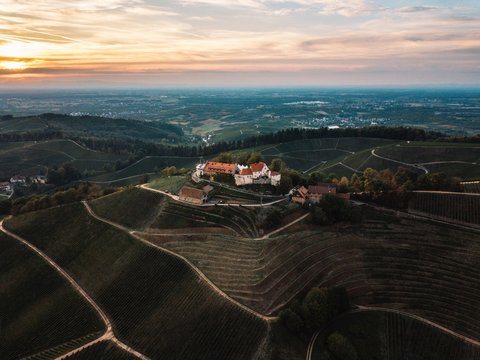 Staufenberg 影像 – 瀏覽 525 個素材庫相片、向量圖和影片 | Adobe Stock