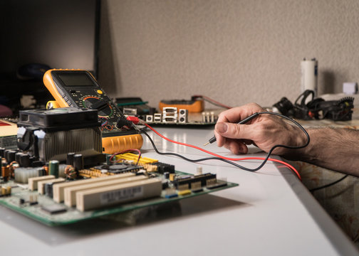 "Electronics Technician" Images – Browse 1,710 Stock Photos, Vectors ...