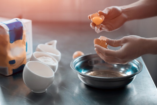 รูปภาพYelk – เลือกดูภาพถ่ายสต็อก เวกเตอร์ และวิดีโอ515 | Adobe Stock