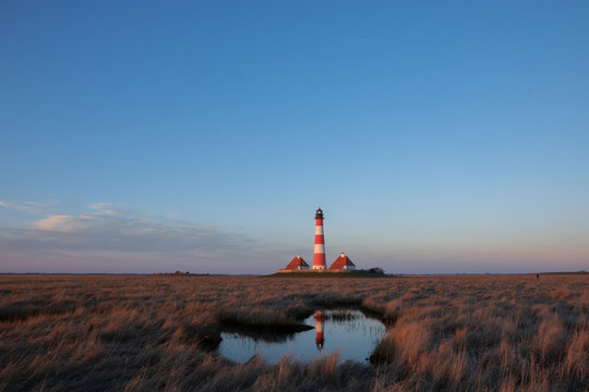 Warft Bilder – Durchsuchen 824 Archivfotos, Vektorgrafiken und Videos ...